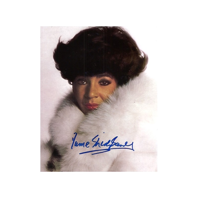 Shirley Bassey Autograph
