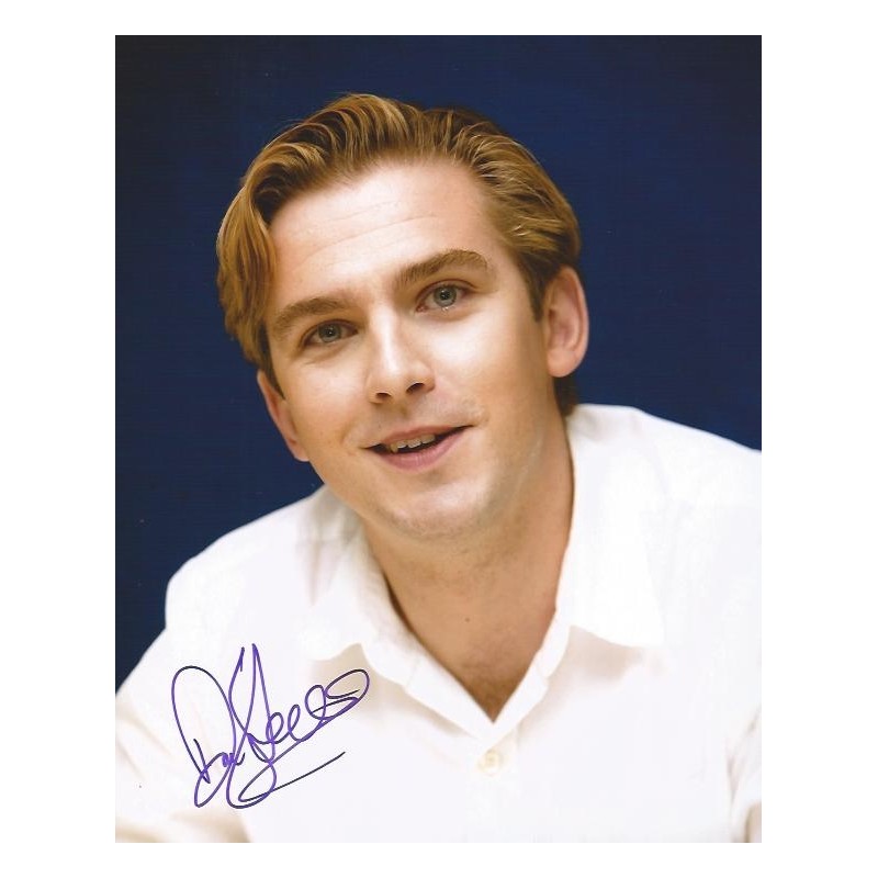 Dan STEVENS Autograph