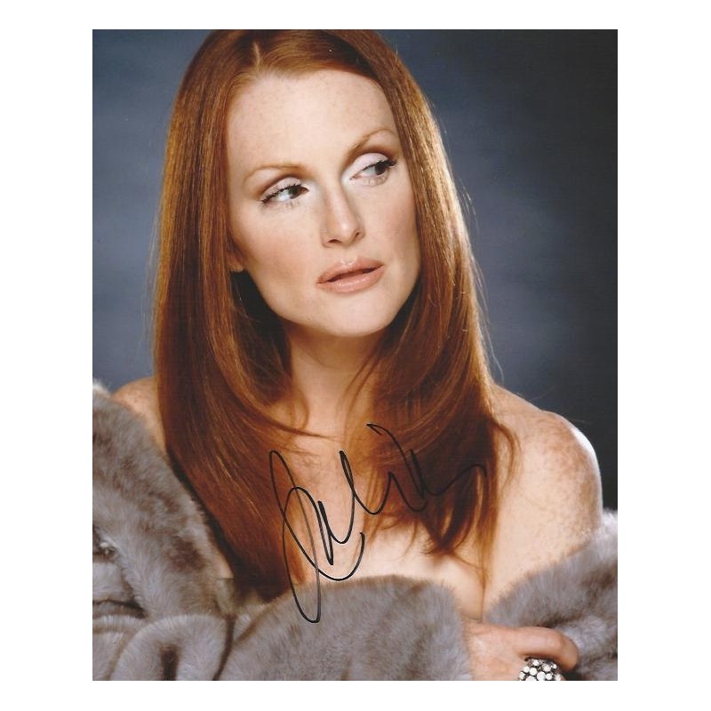 Julianne MOORE Autograph