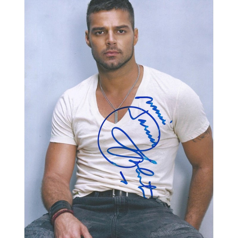 Ricky MARTIN Autograph