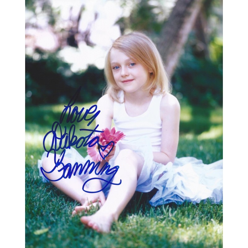 Dakota FANNING Autograph