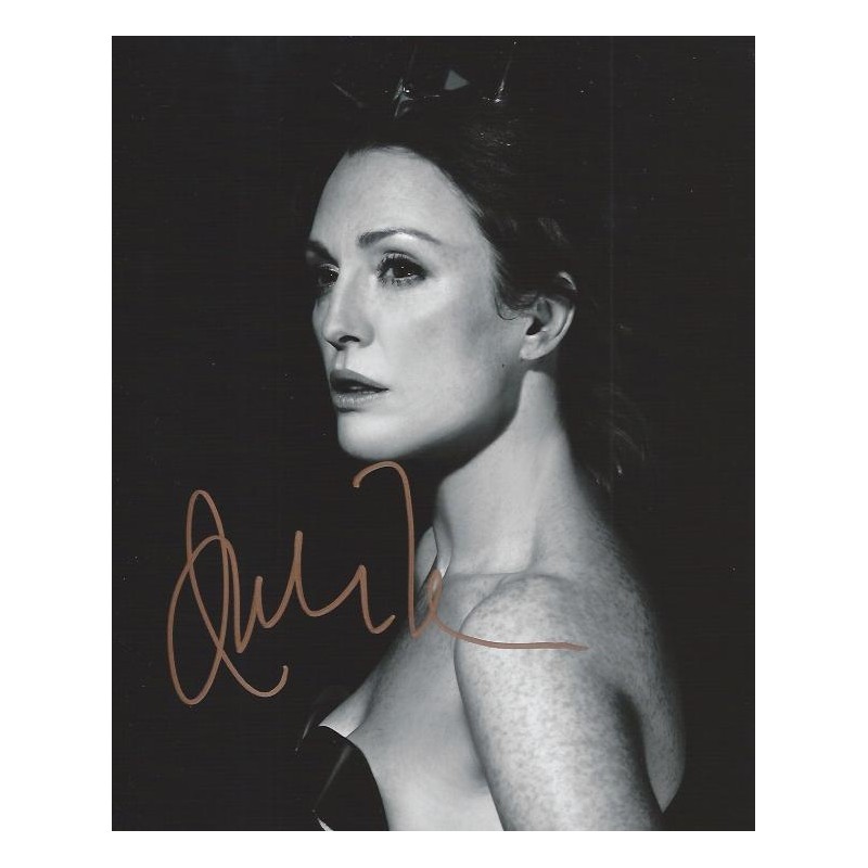 Julianne MOORE Autograph