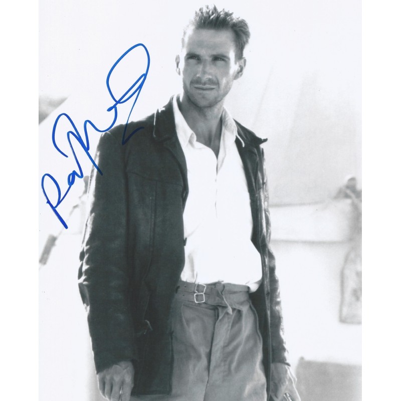 Ralph FIENNES Autograph