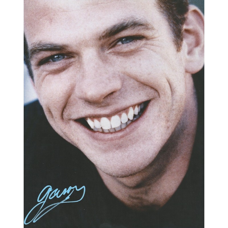 GAROU Autograph