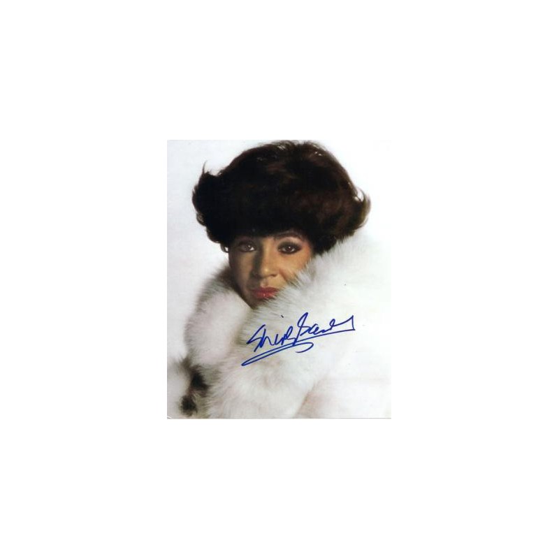 Shirley Bassey Autograph