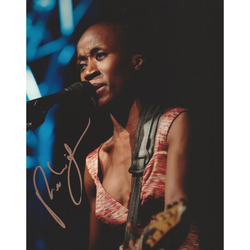 Autographe Rokia TRAORE