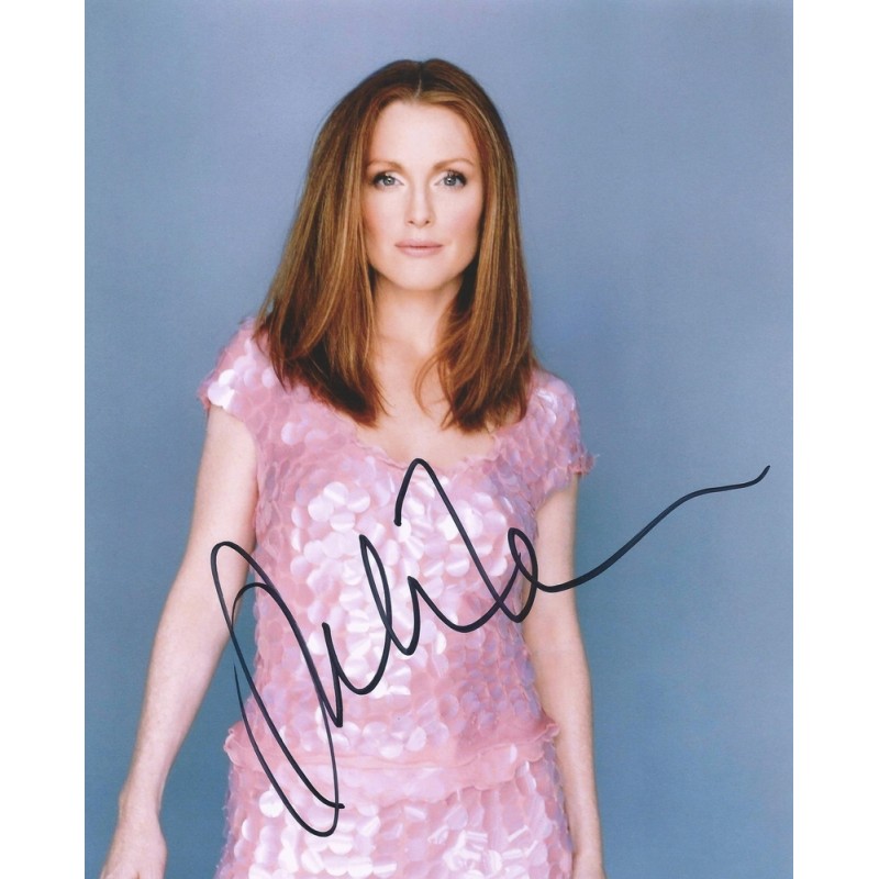 Julianne MOORE Autograph