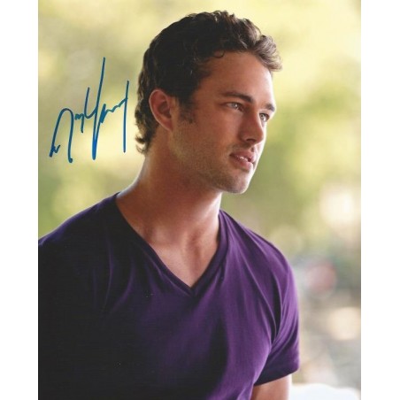 Taylor KINNEY Autograph