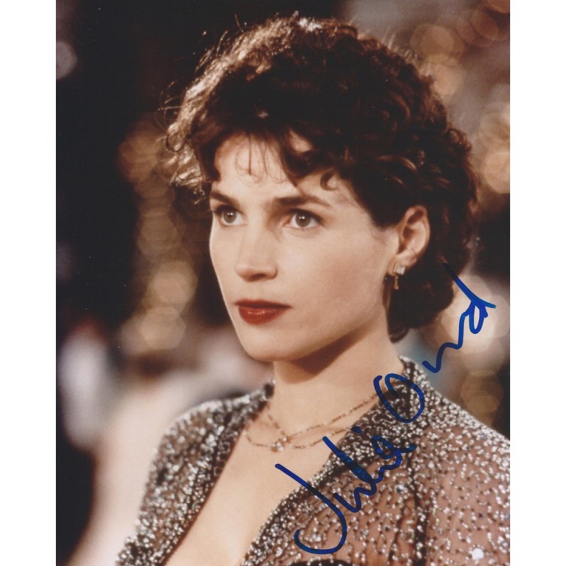 Autographe Julia ORMOND