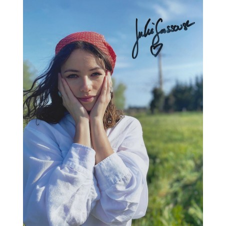Julie SASSOUST autograph