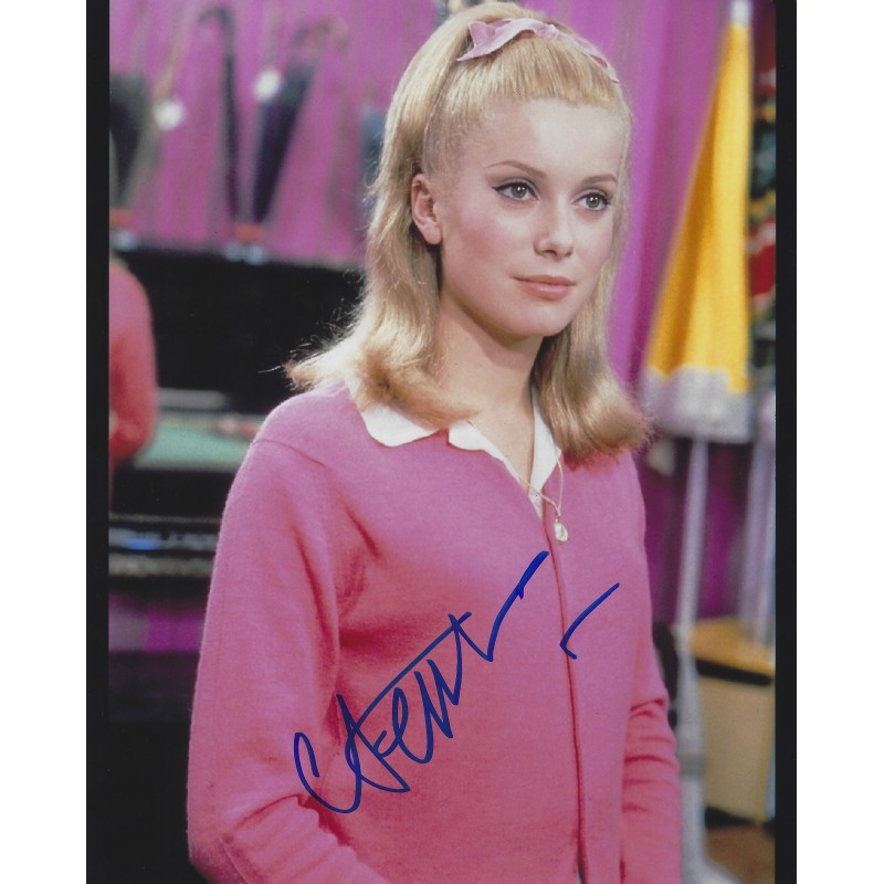 Catherine DENEUVE autograph