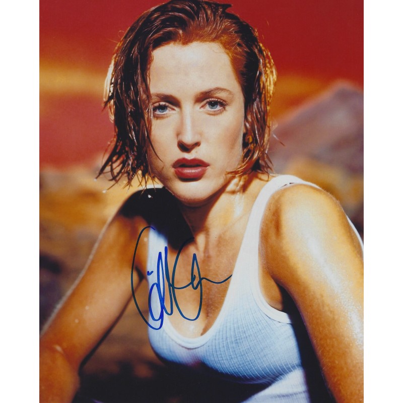 Gillian ANDERSON autograph