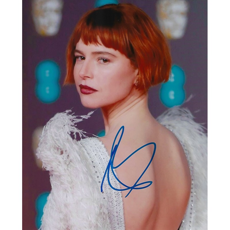 Jessie BUCKLEY autograph