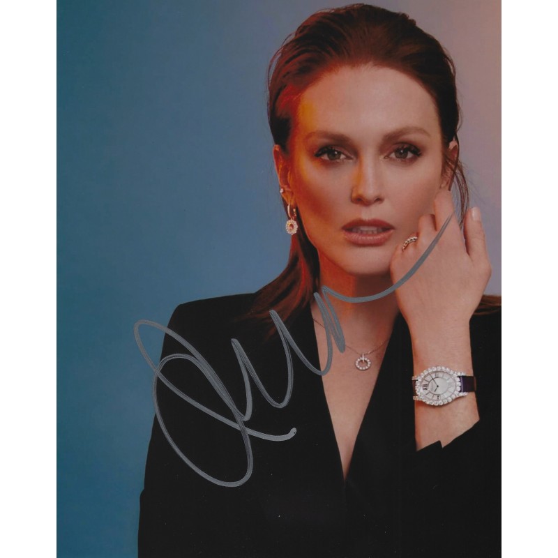 Julianne MOORE autograph
