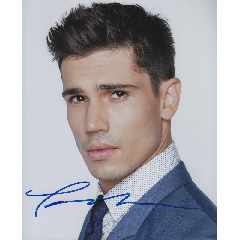 Tanner NOVLAN autograph