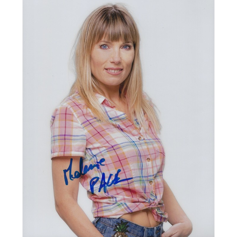 Mélanie PAGE autograph