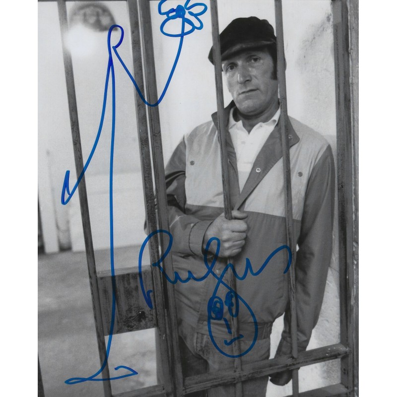 RUFUS autograph