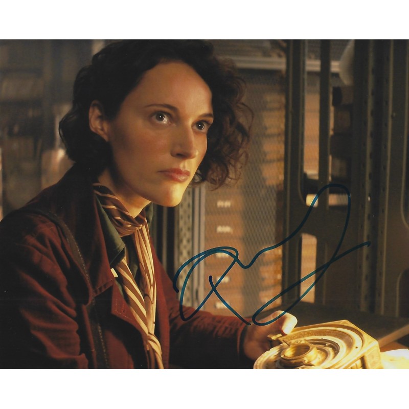 Phoebe WALLER BRIDGE autograph