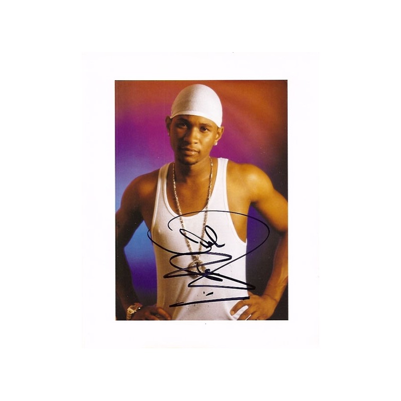 USHER Autograph
