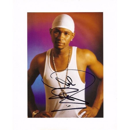 USHER Autograph
