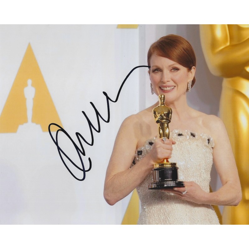 Julianne MOORE autograph