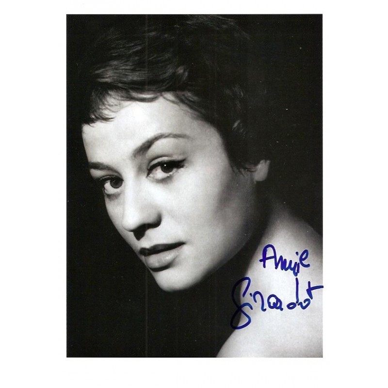 Annie GIRARDOT Autograph