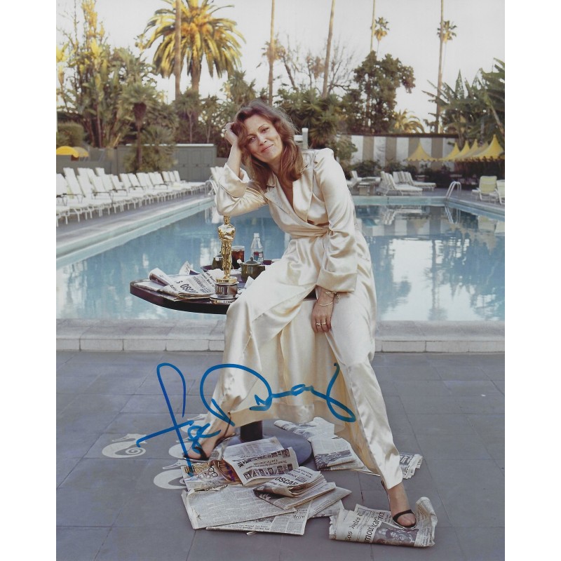 Faye DUNAWAY autograph