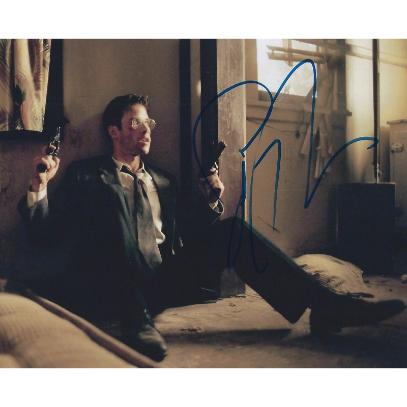 Guy PEARCE autograph