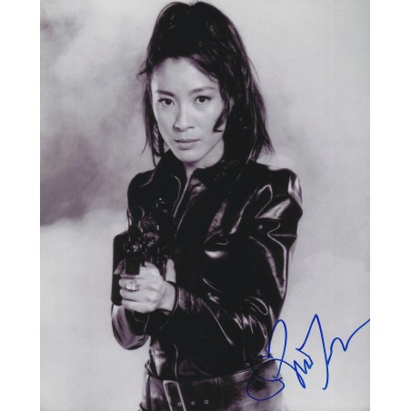 Michelle YEOH autograph