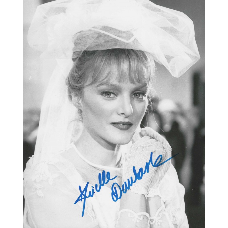 Arielle DOMBASLE autograph